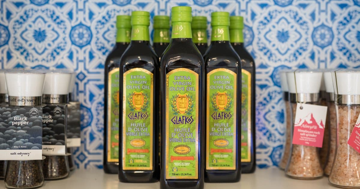 Olive Oil in Greek Cuisine: Flavor & Tradition