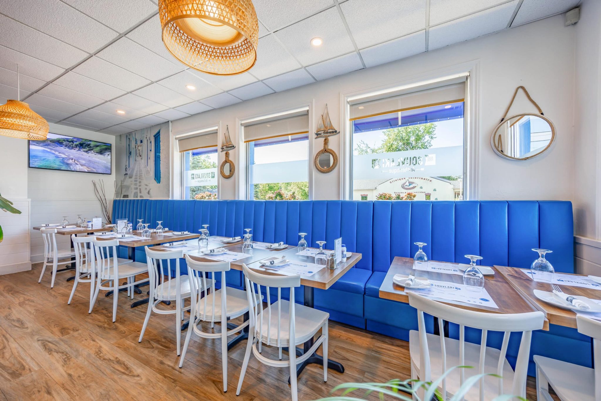 Souvlaki Authentique | Famous Greek Restaurant in Montreal, CA